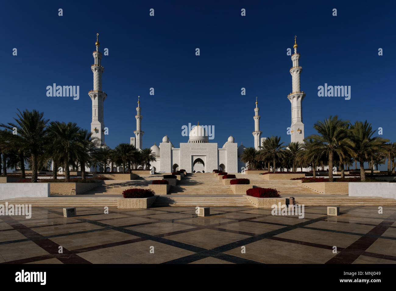 Sheikh Zayed Grand Mosque. Scheich-Zayid-Moschee. Abu Dhabi Stock Photo ...