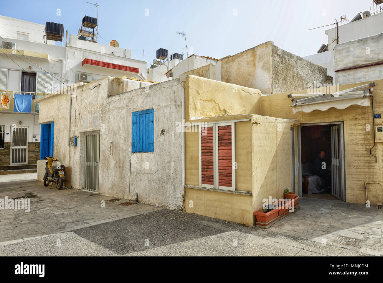 Crete life hi-res stock photography and images - Alamy