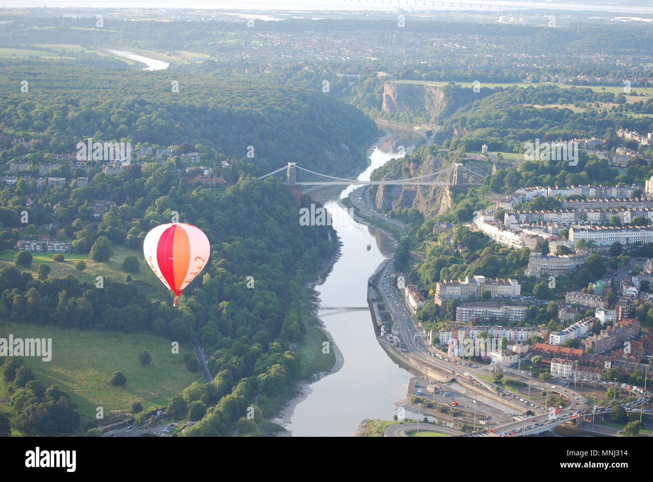 Hot Air Balloon flying over Clifton Suspension Bridge Stock Photo - Alamy