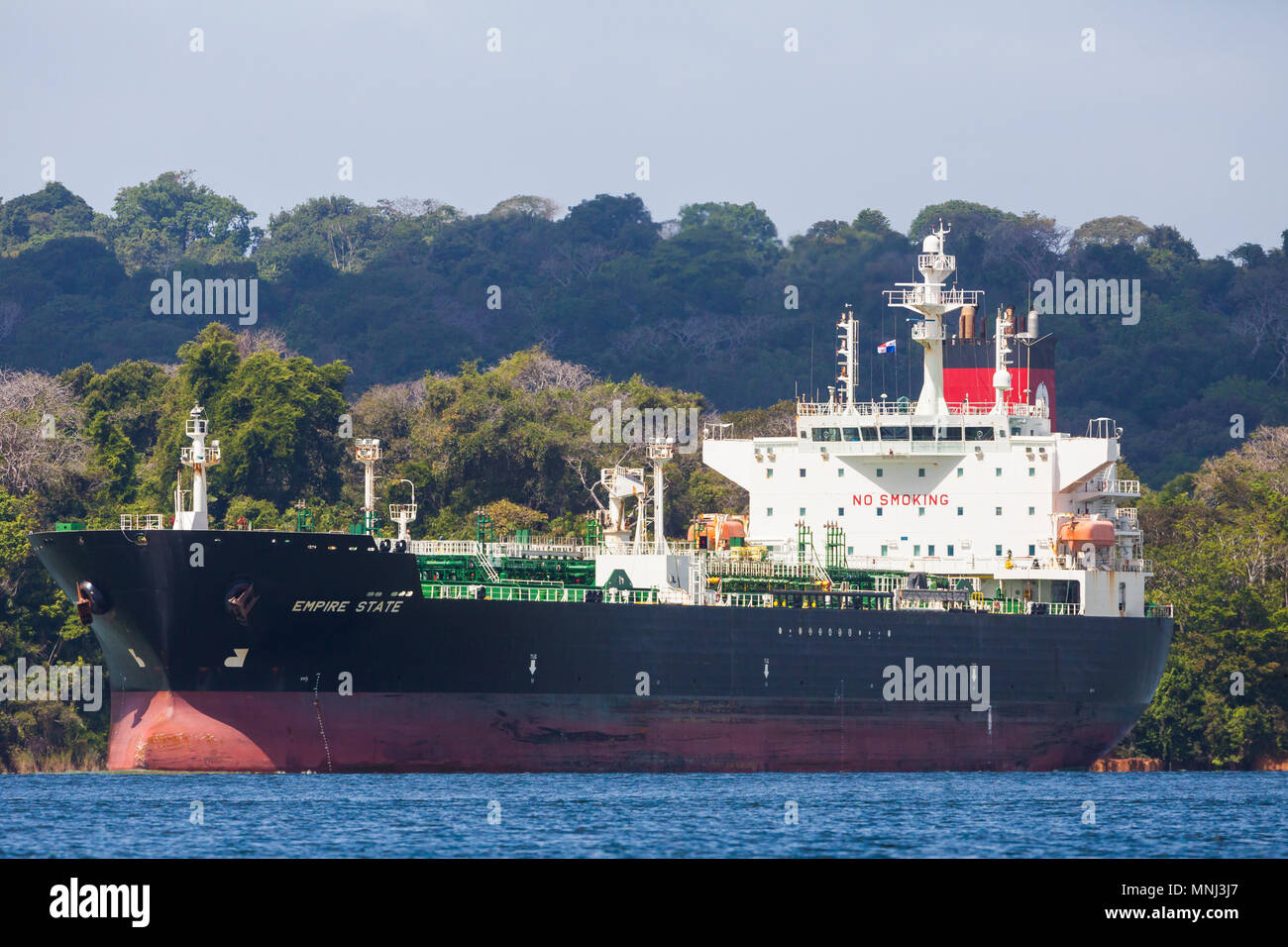 Passing through the panama hi-res stock photography and images - Alamy