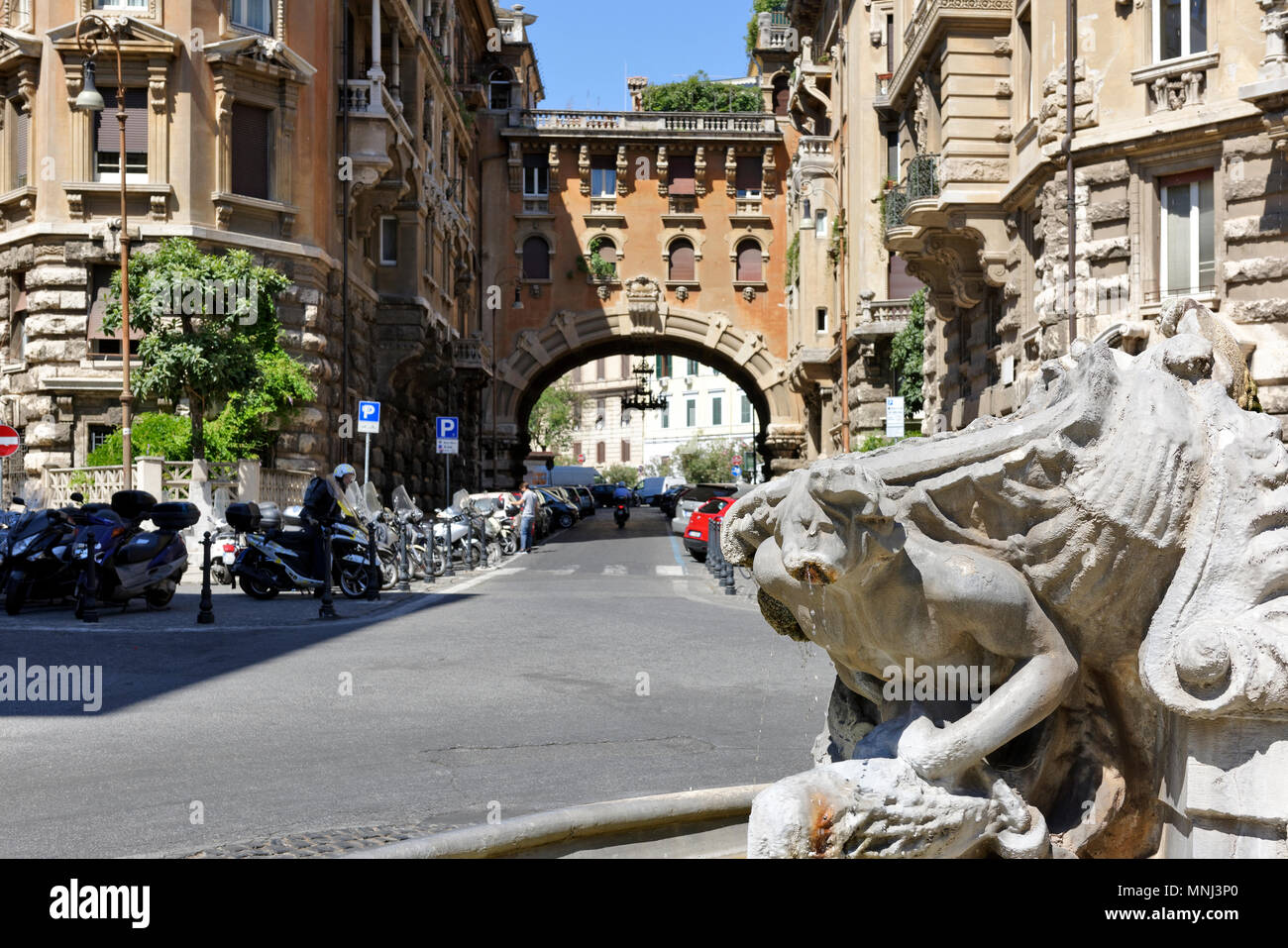 Fountain of the frogs hi-res stock photography and images - Alamy