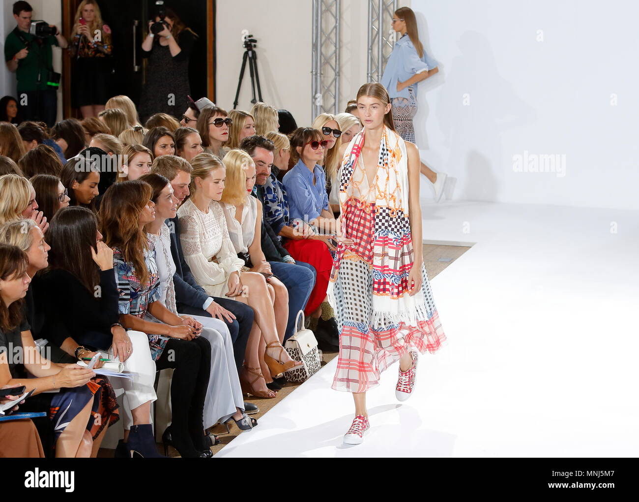 Laura cunningham hi-res stock photography and images - Alamy