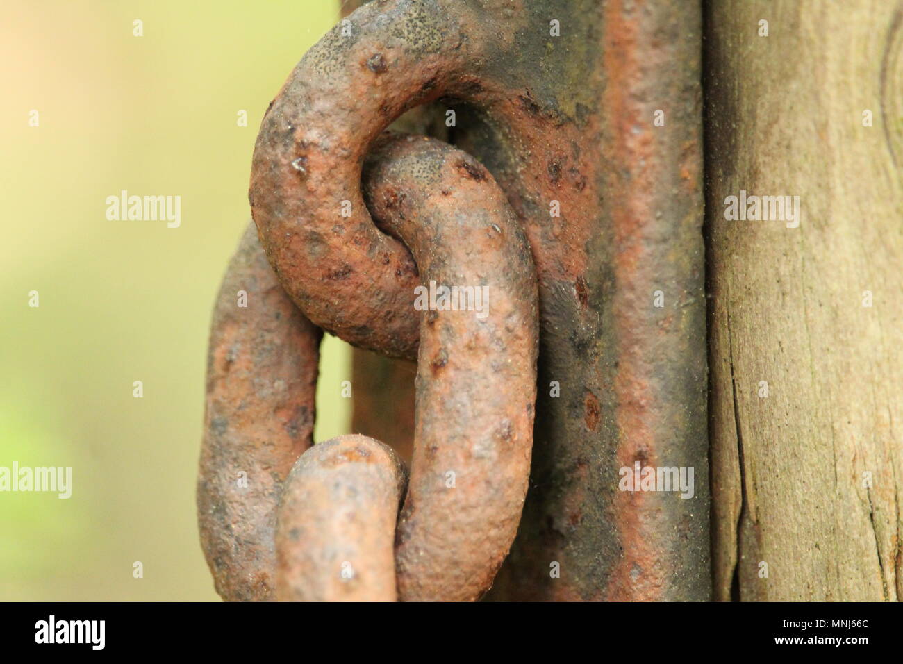 Lock the anchor chain hi-res stock photography and images - Alamy