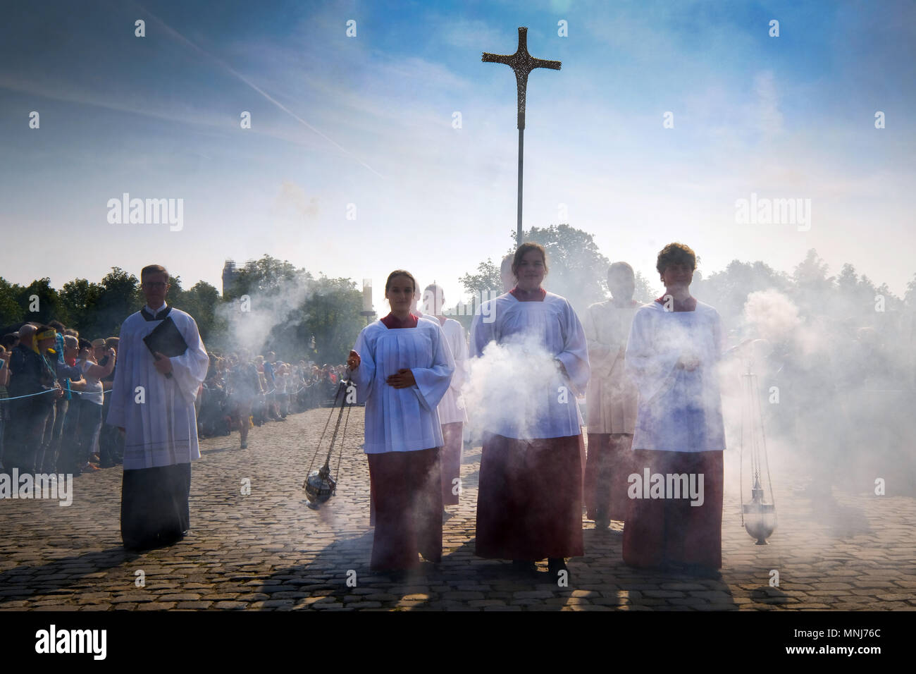 Catholic altar boy's cross hi-res stock photography and images - Alamy