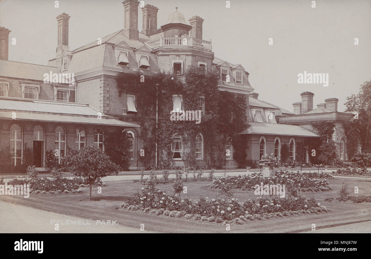 Edwardian stately home hi-res stock photography and images - Alamy