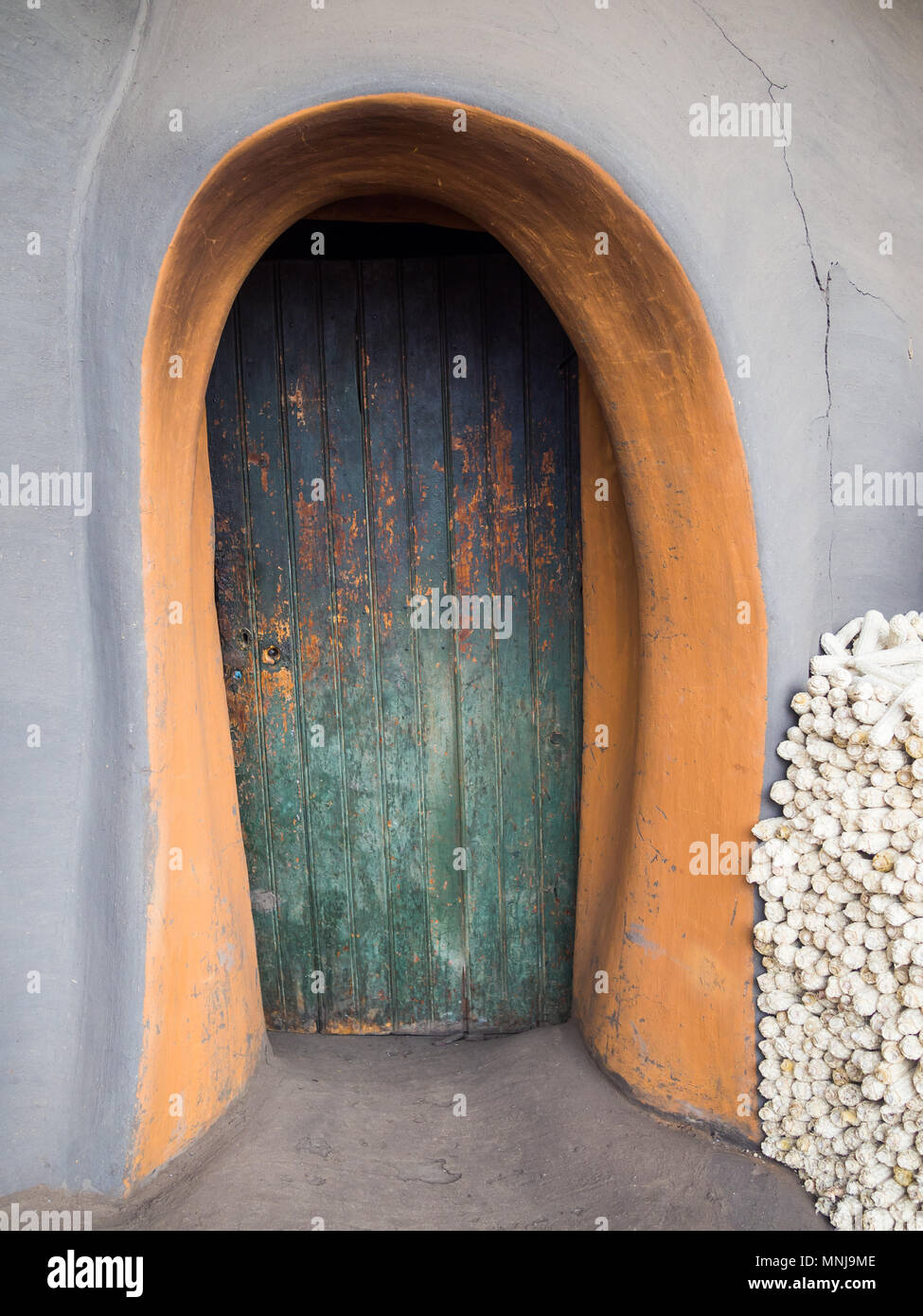 Ha kome cave hi-res stock photography and images - Alamy