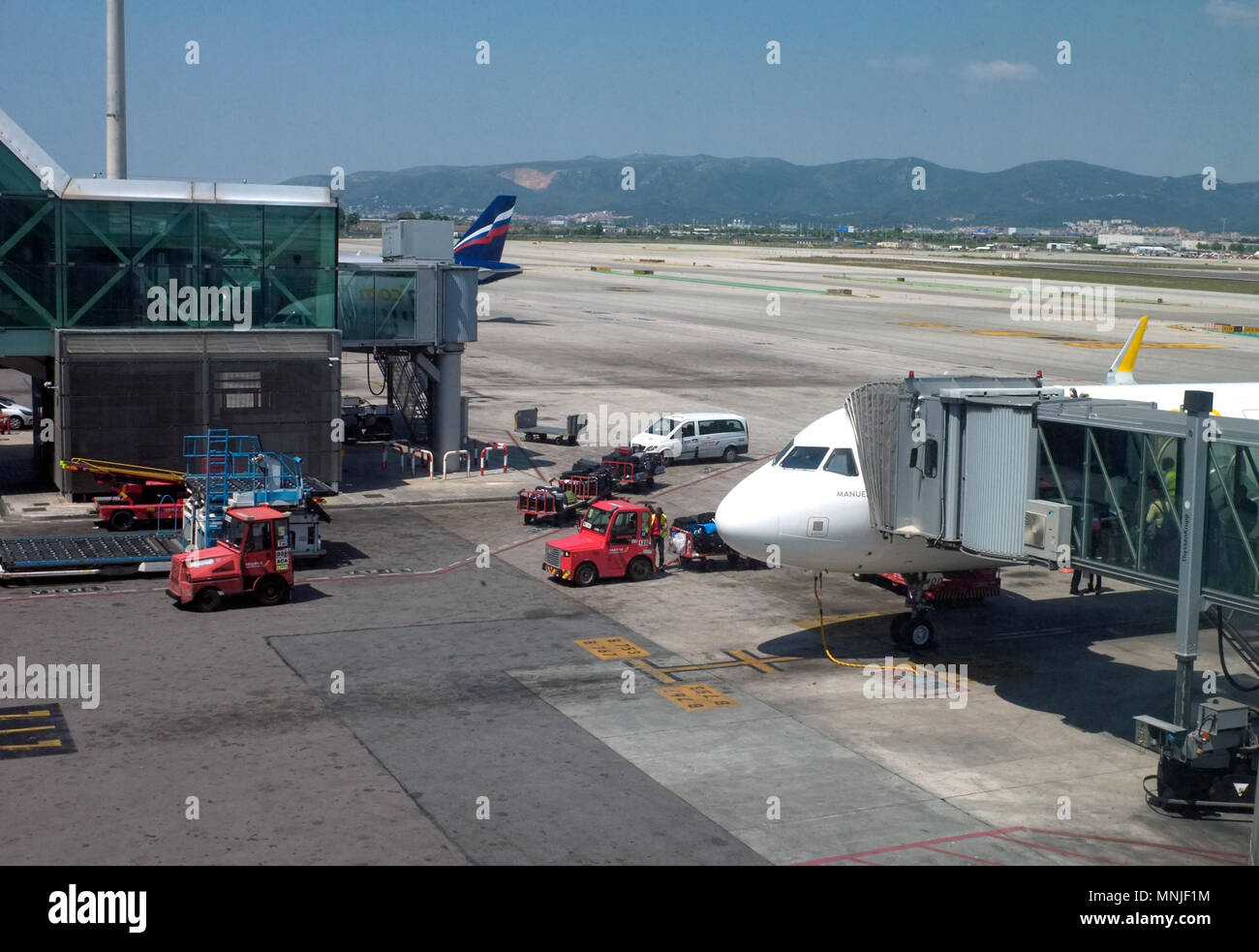Airbridges hi-res stock photography and images - Alamy