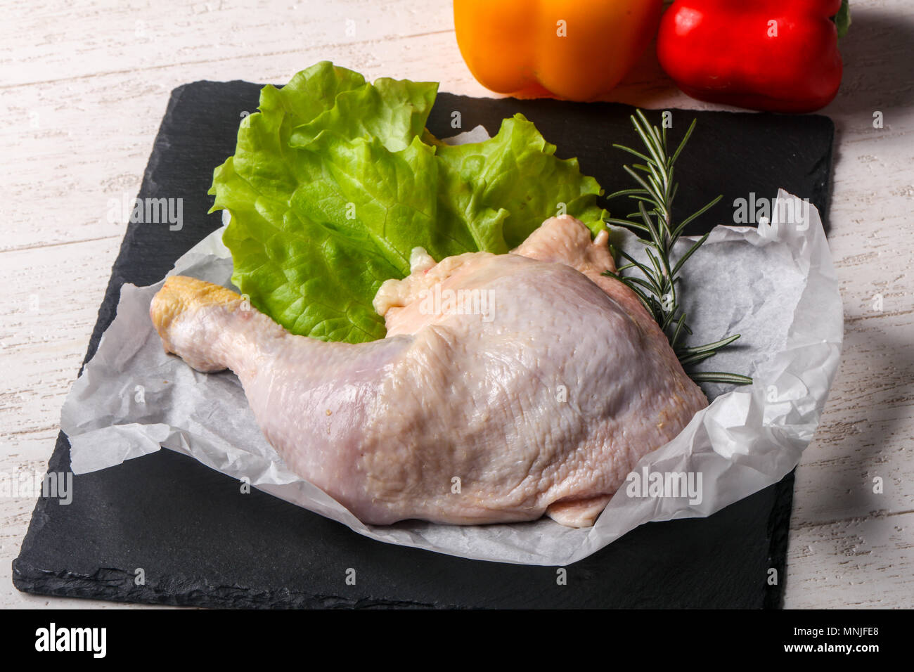 Raw chicken legs - ready for cooking Stock Photo - Alamy