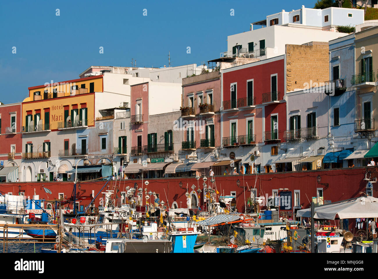 Ponza isole pontine lazio italy pontine island hi-res stock photography ...
