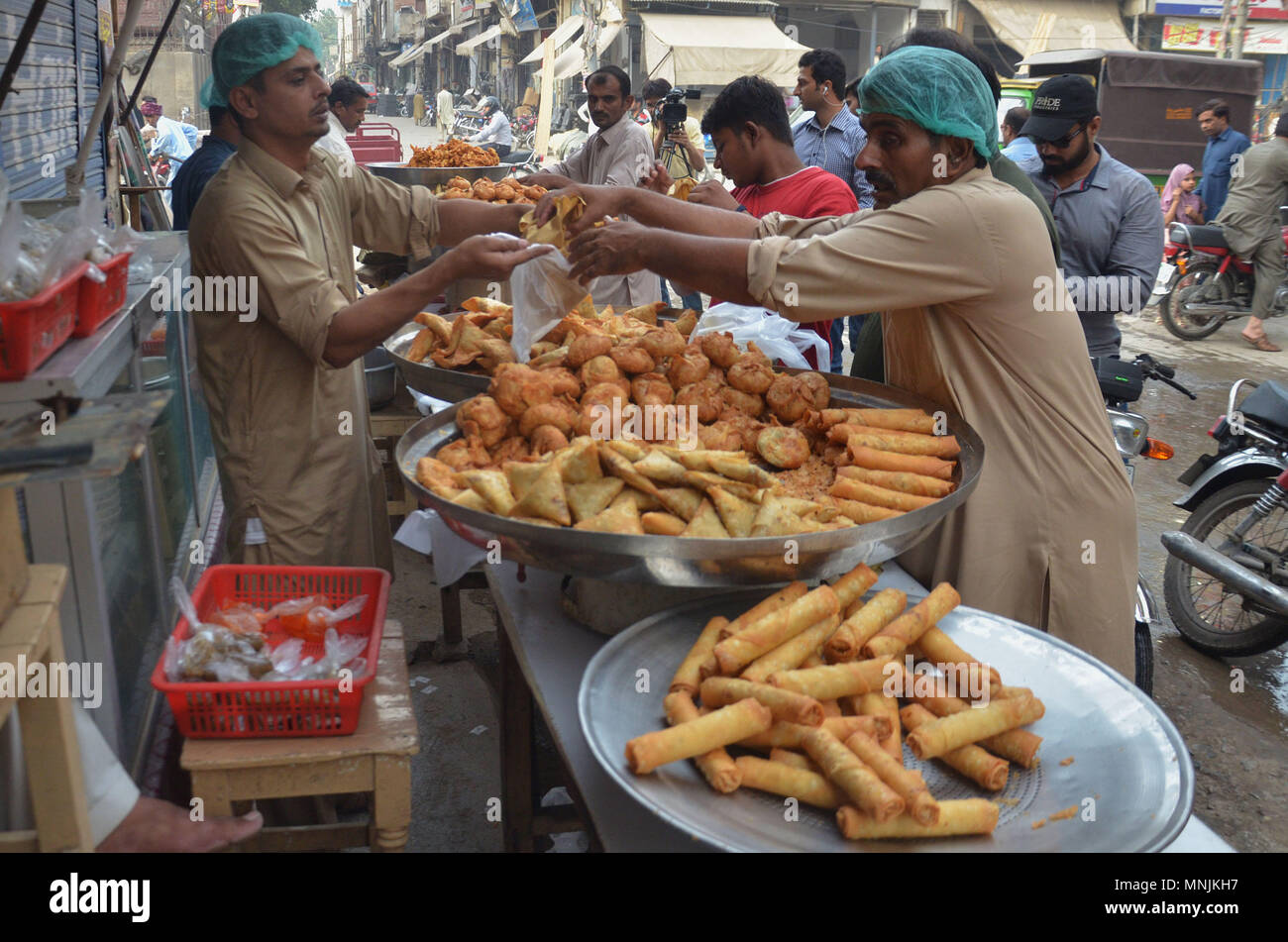 Pakistani Food Samosa