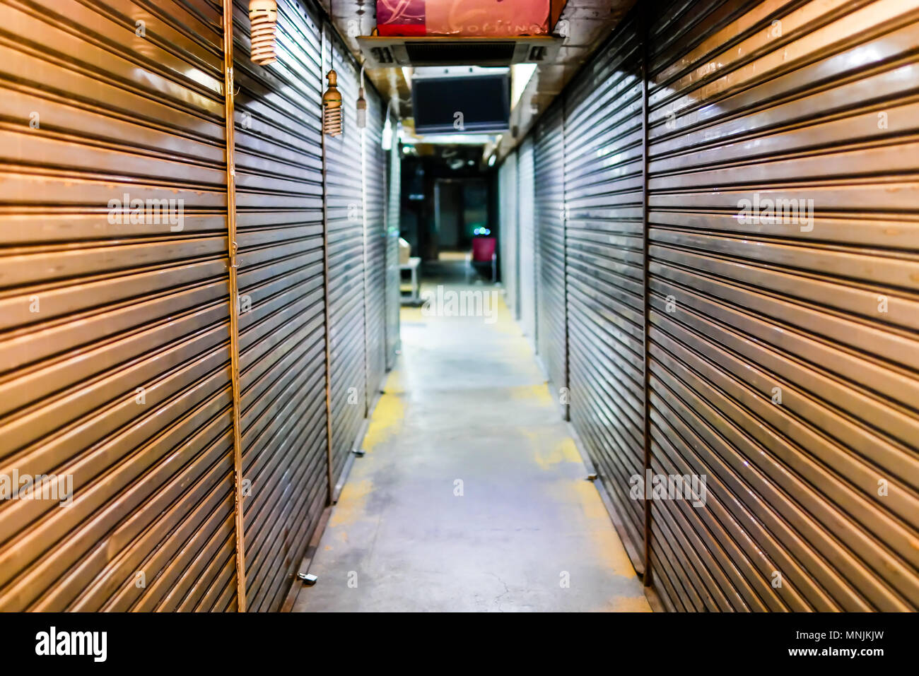 Closed gate store architecture hi-res stock photography and images - Alamy
