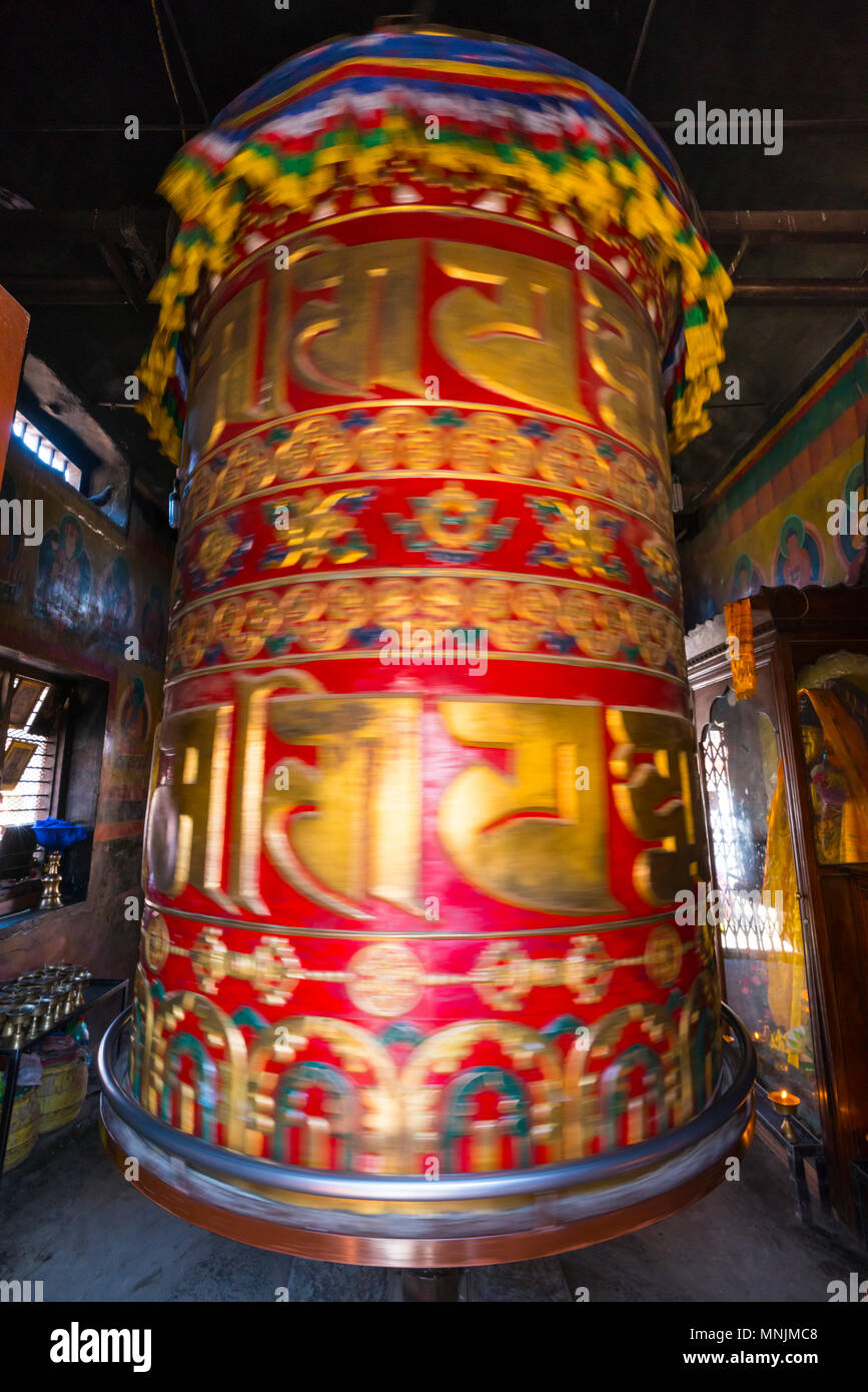 Prayer wheel, Boudhanath - Bauddhanath Stupa, Kathmandu Valley, Nepal ...