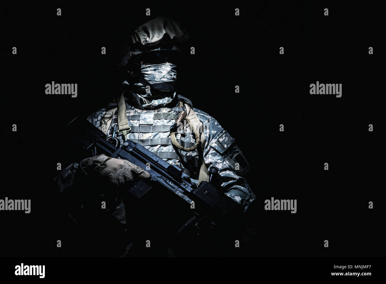 Infantry machine gun hi-res stock photography and images - Alamy