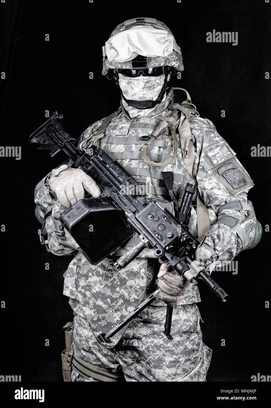 United States marines machine gunner studio shot Stock Photo - Alamy