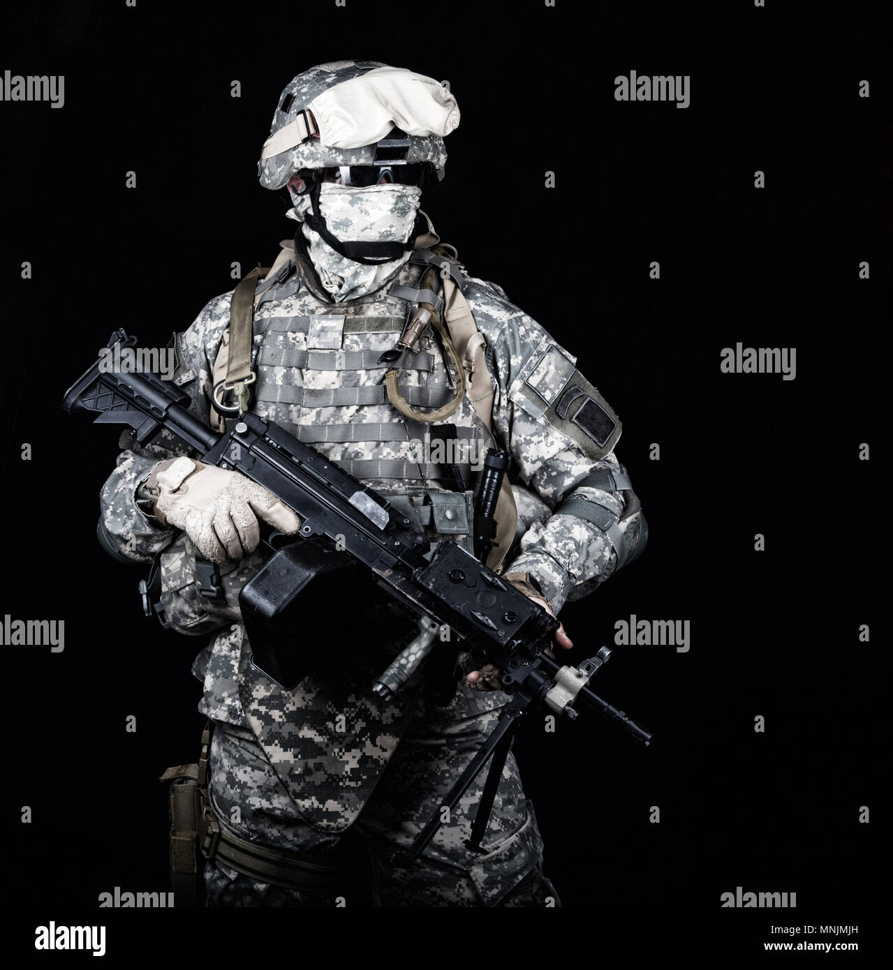 United States marines machine gunner studio shot Stock Photo - Alamy
