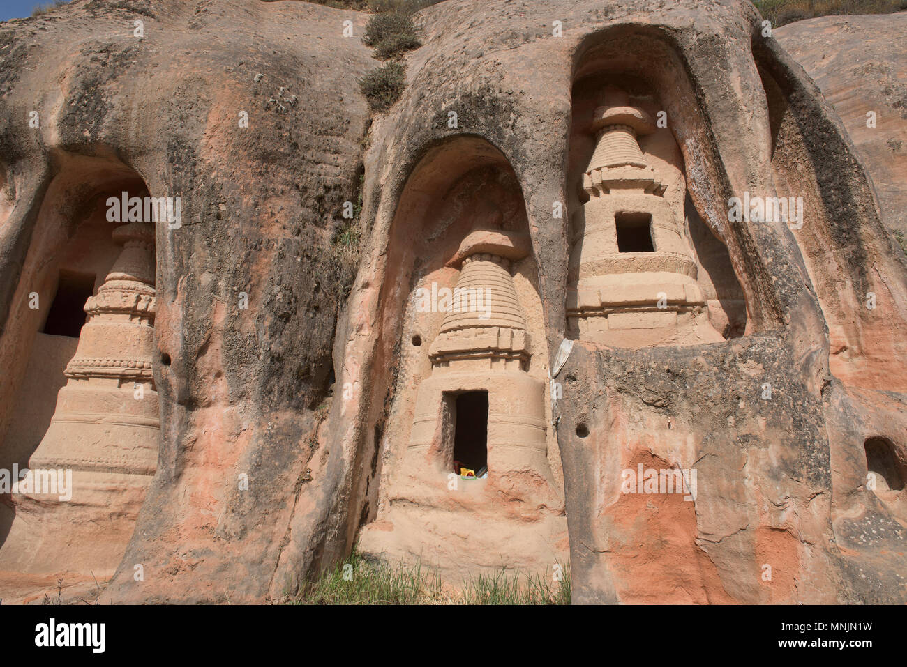 The Mati Si Temples in the Cliff, Zhangye, Gansu, China Stock Photo - Alamy