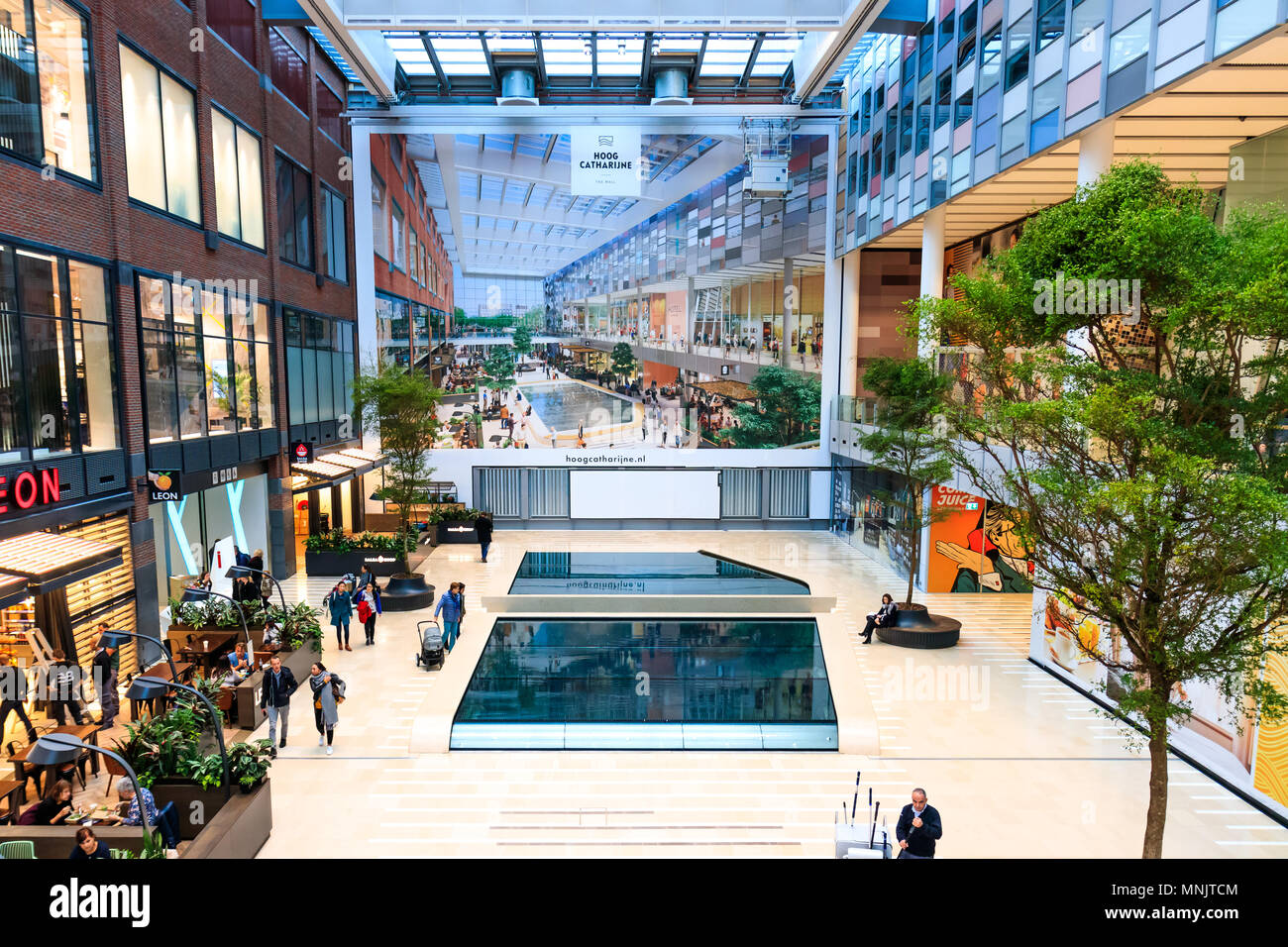 New center hoog catharijne hi-res stock photography and images - Alamy