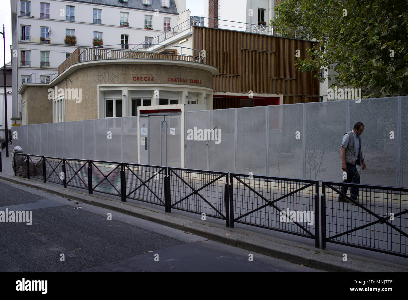 Closed French creche, Creche Chateau Rouge, Public Crèche, rue Richomme ...