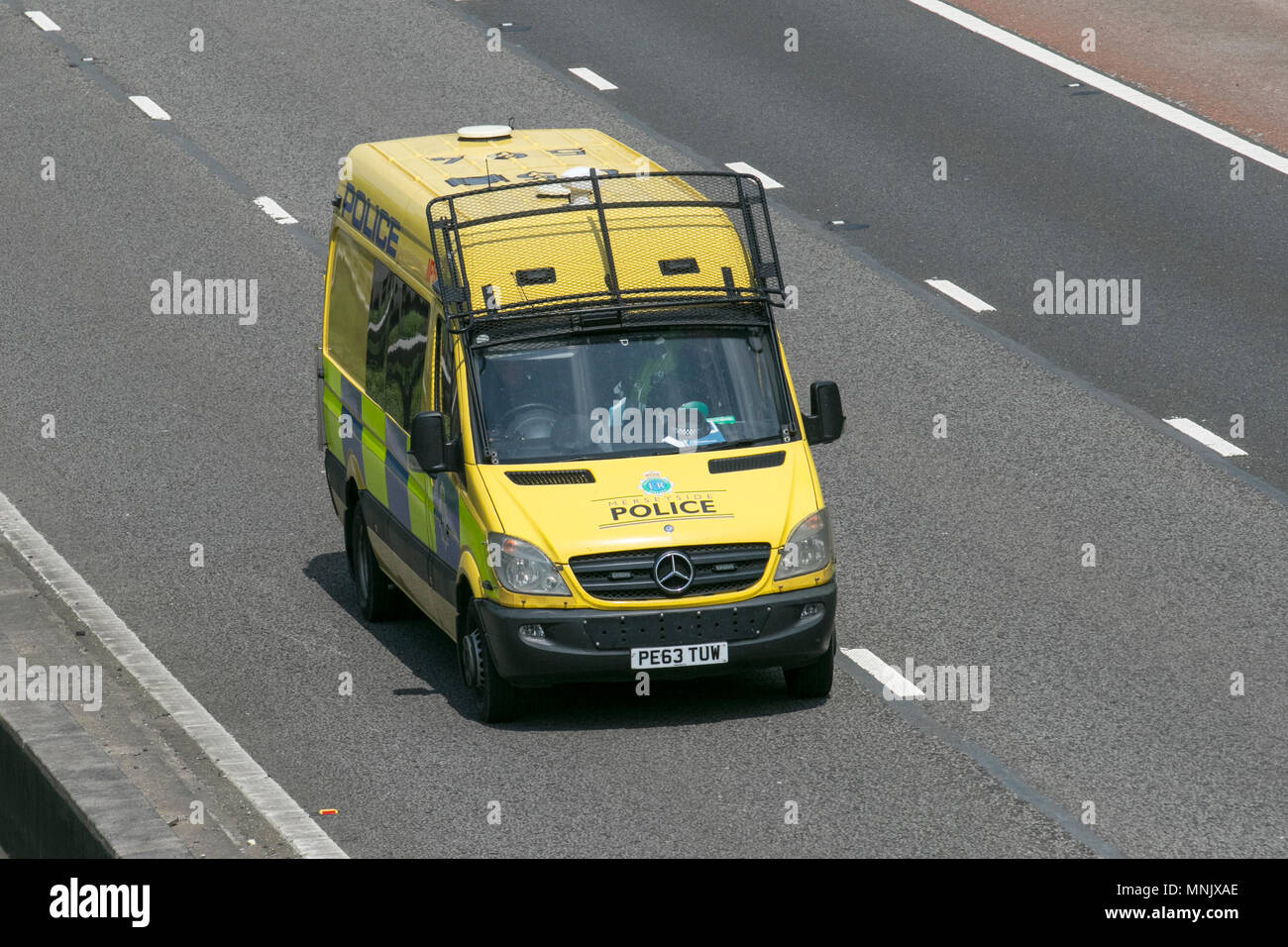 Mercedes sprinter van 2014 hi-res stock photography and images - Alamy