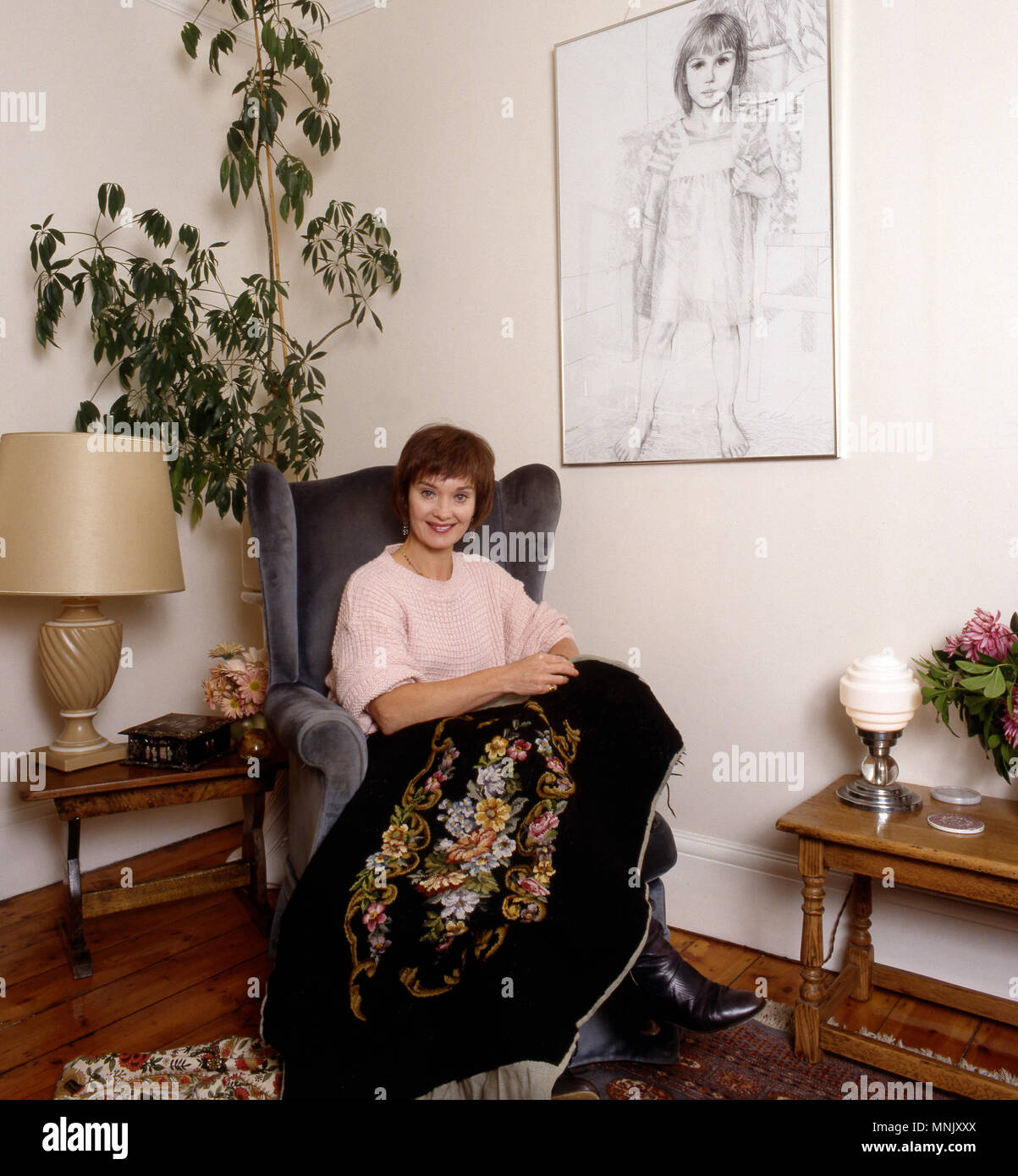 Nicola pagett hi-res stock photography and images - Alamy