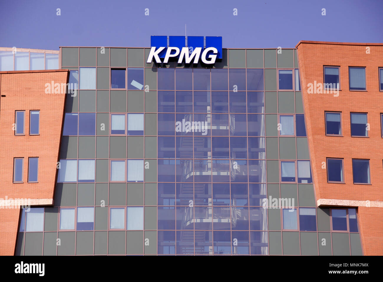 Kpmg Logo Stock Photos & Kpmg Logo Stock Images - Alamy