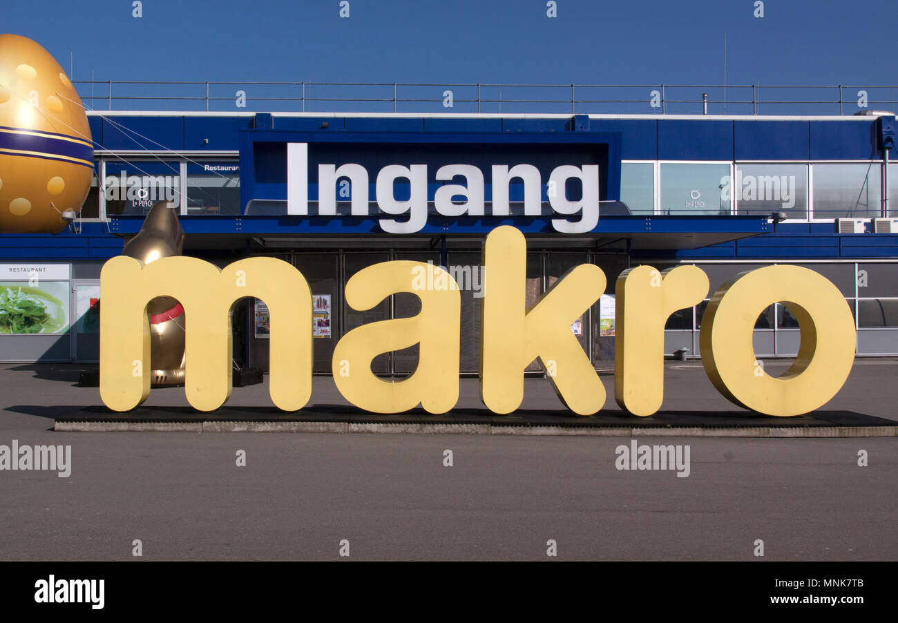 Makro store hi-res stock photography and images - Alamy