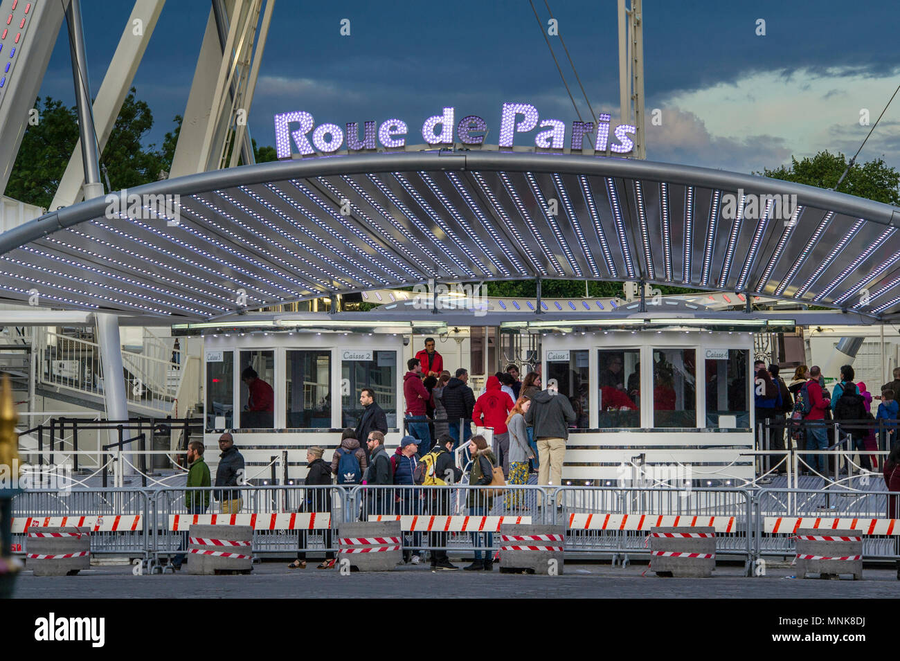 Grande Roue de Paris, the Ferris wheel on Place de la Concorde in Paris ...
