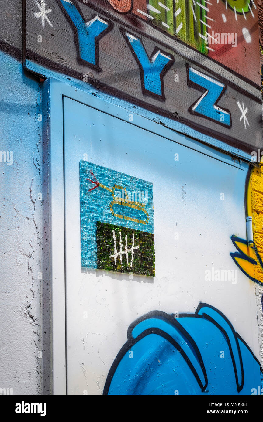 Tally wall hi-res stock photography and images - Alamy