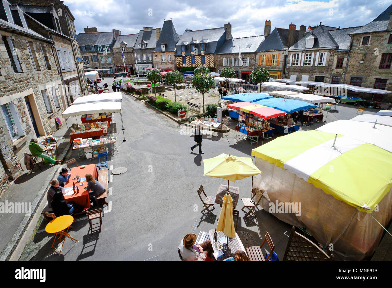 Becherel (Brittany, north-western France). Tourists and walkers ...