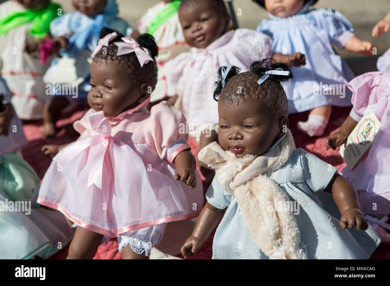 Black baby dolls hi-res stock photography and images - Alamy