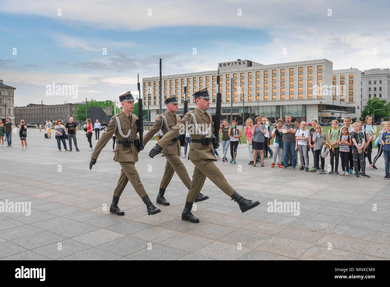 Soldiers warsaw hi-res stock photography and images - Alamy