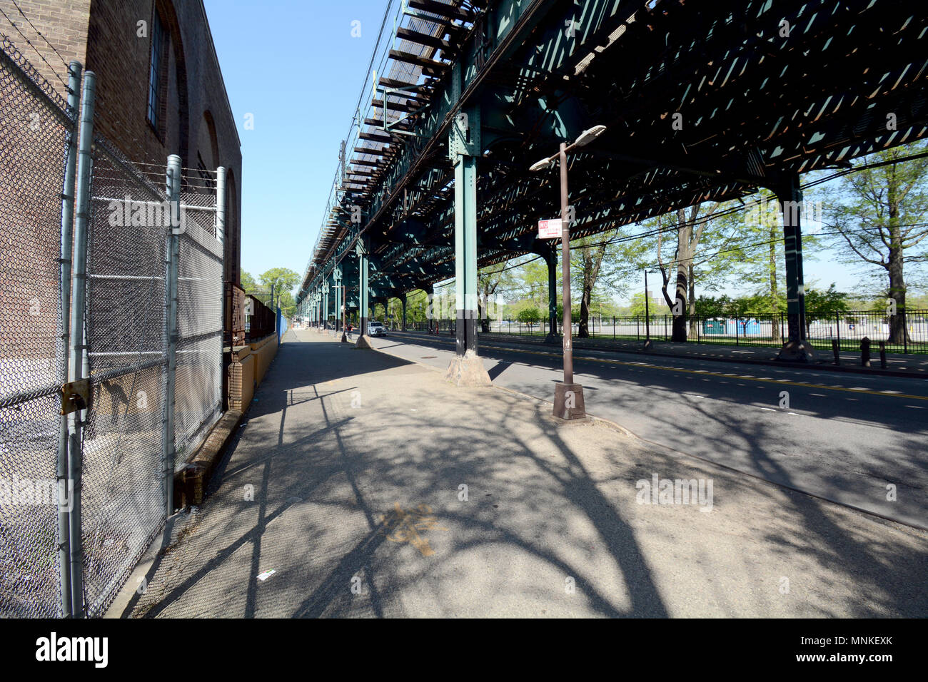 Above Ground Subway Platform High Resolution Stock Photography and ...