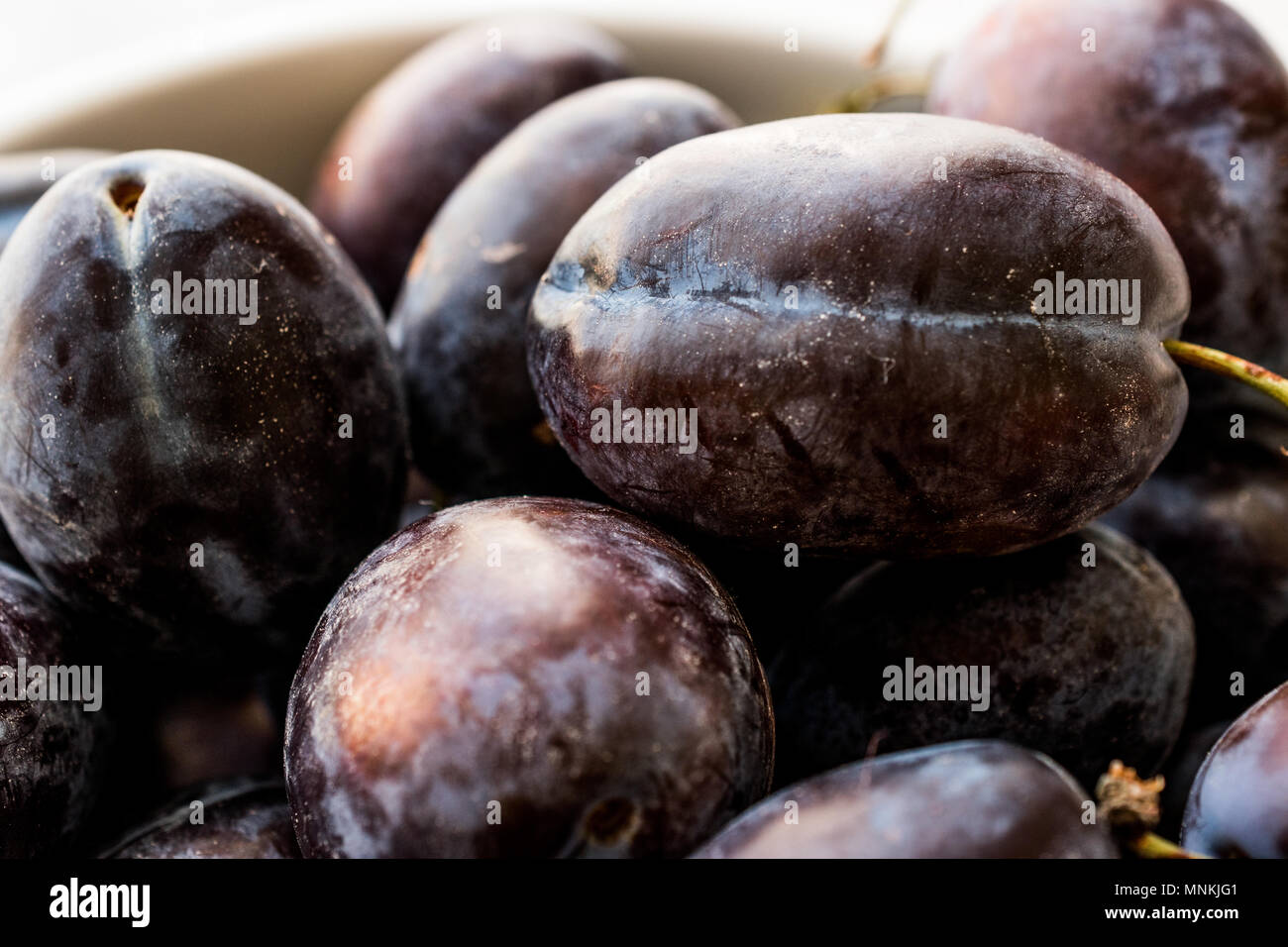 Damson plum hi-res stock photography and images - Alamy