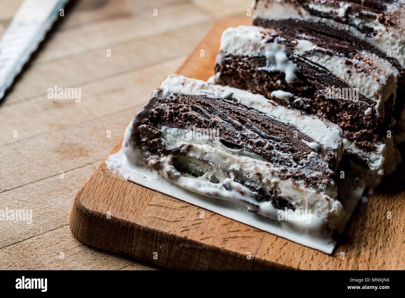 Semifreddo Cake - ice cream with chocolate and vanilla. (semi-frozen ...