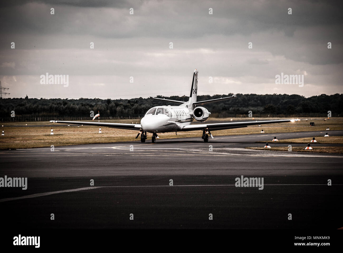 Learjet Luxury High Resolution Stock Photography and Images - Alamy
