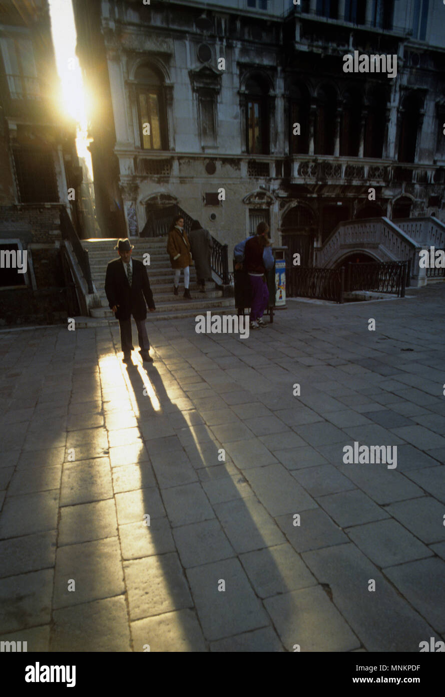1990s street scene hi-res stock photography and images - Alamy