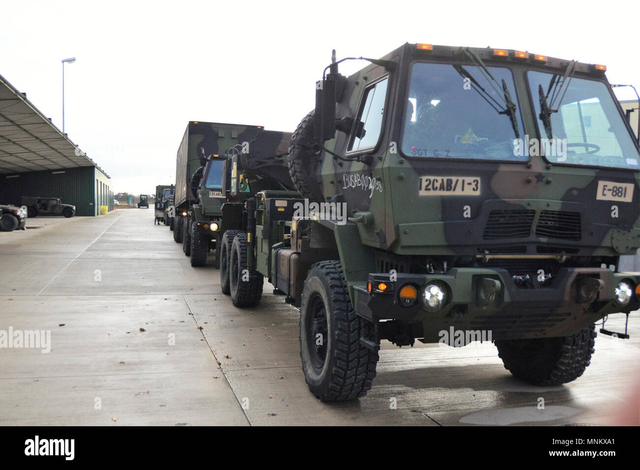 U.S. Soldiers from Echo Company, 1st Battalion, 3rd Aviation Regiment ...