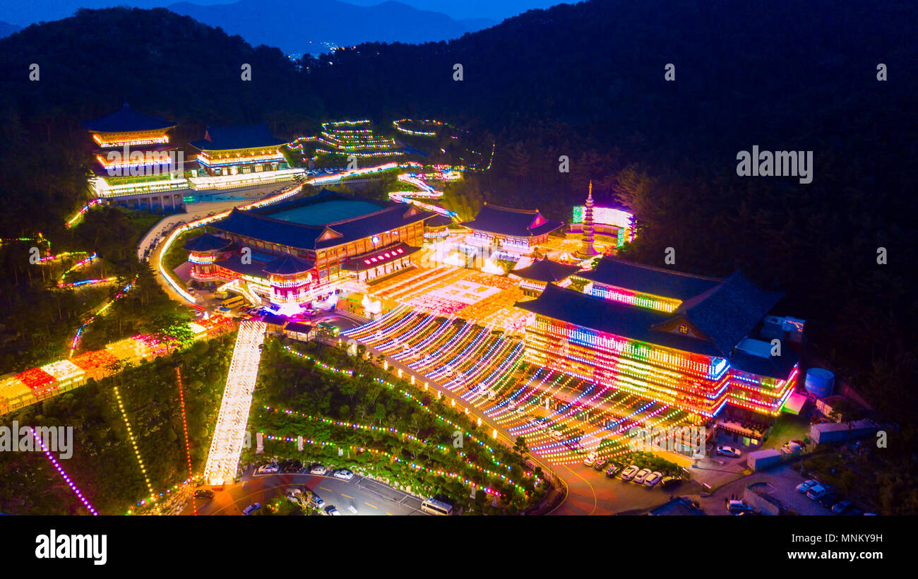 Samgwangsa temple lantern festival hi-res stock photography and images - Alamy