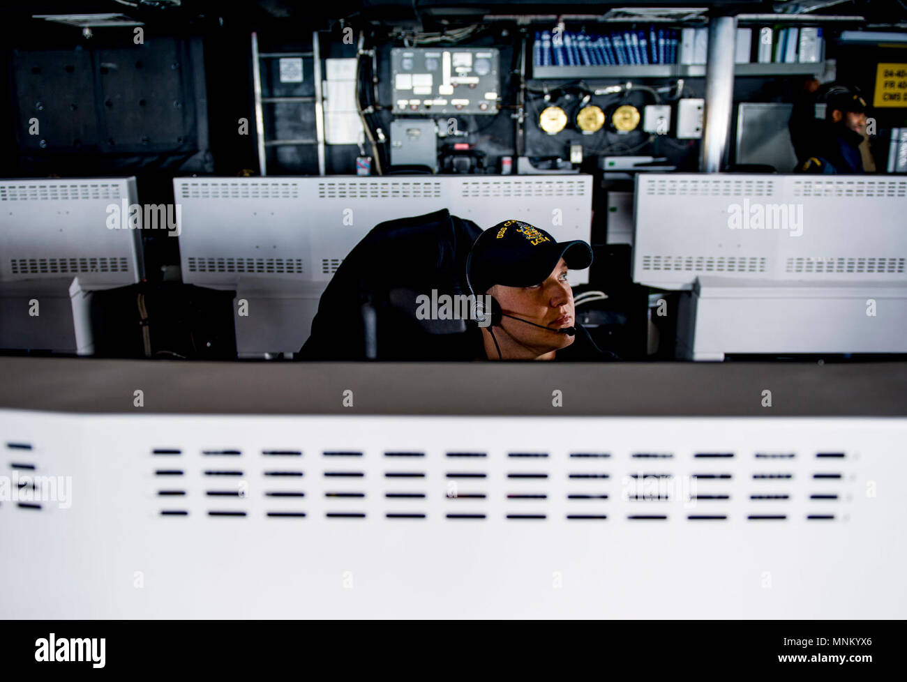 U s navy tactical action officer hi-res stock photography and images ...