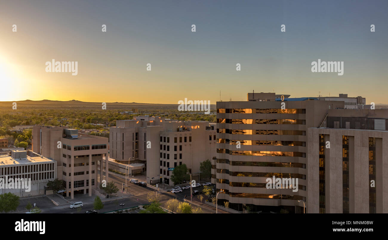 Albuquerque new mexico skyline hi-res stock photography and images - Alamy