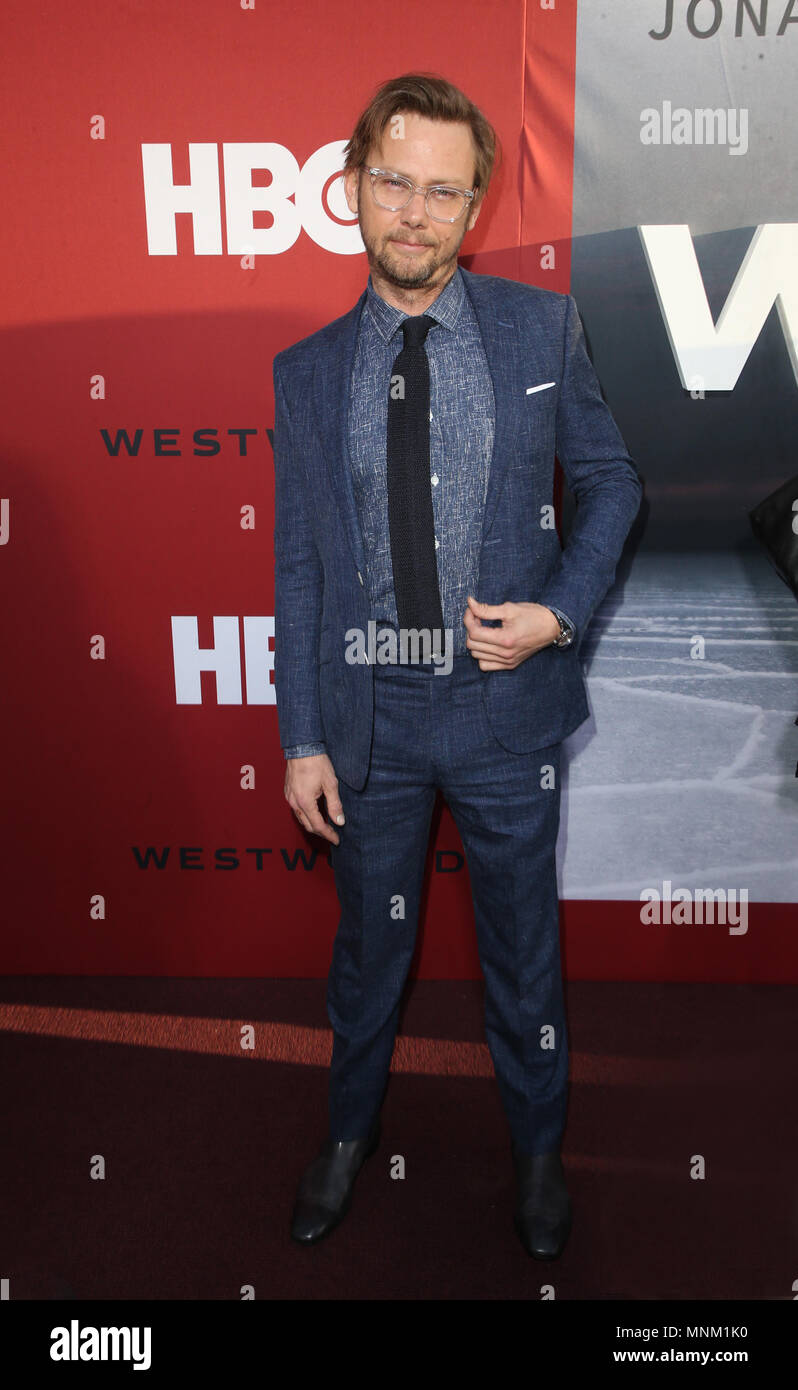 Jimmi simpson westworld hi-res stock photography and images - Alamy