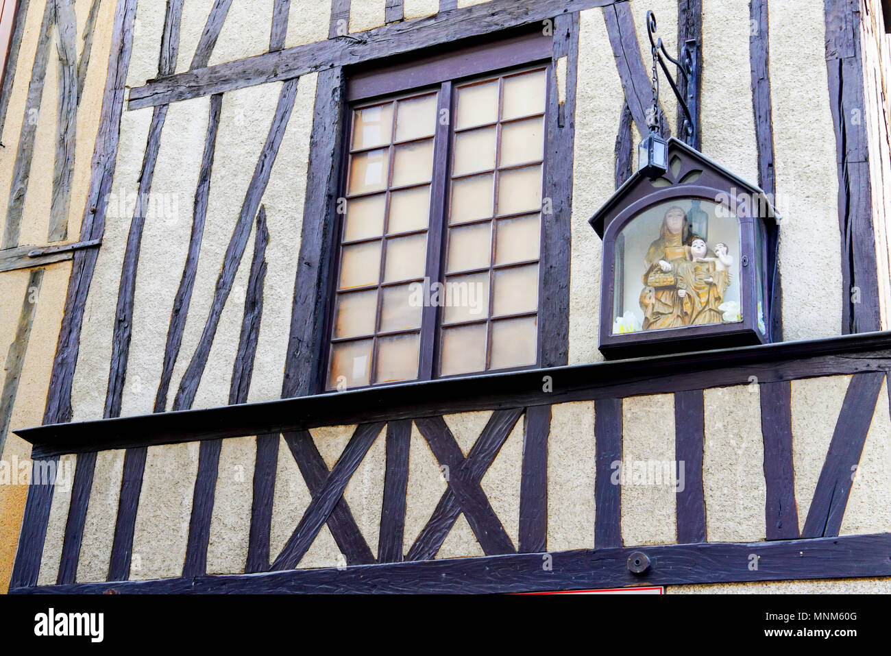 Half timber-framed houses (maison en pans de bois) in old Limoges ...