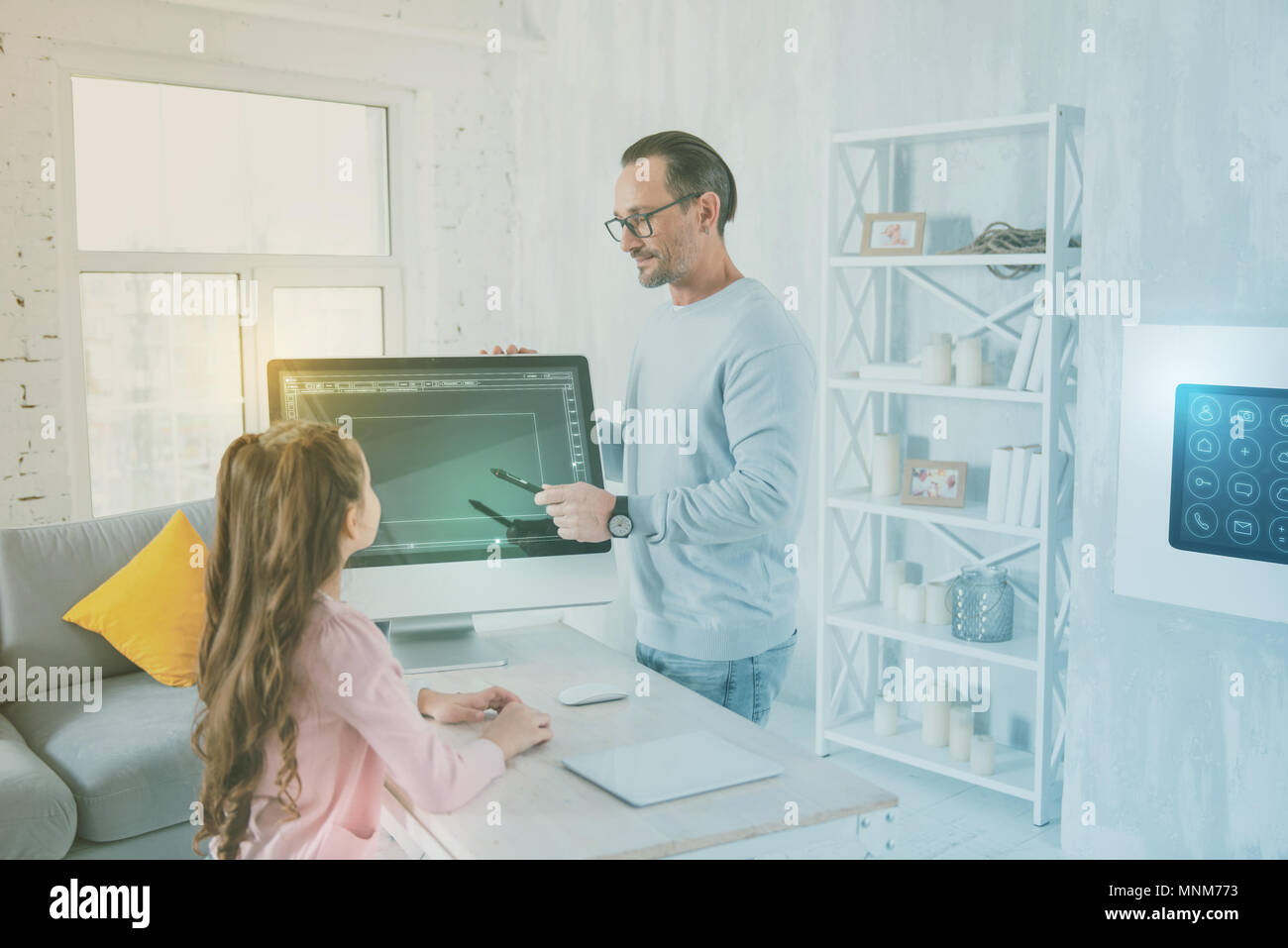 Family programmer hi-res stock photography and images - Alamy