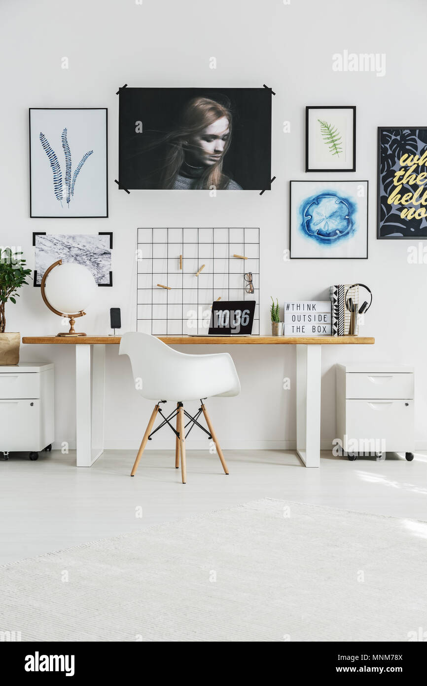 Workplace posters hi-res stock photography and images - Alamy