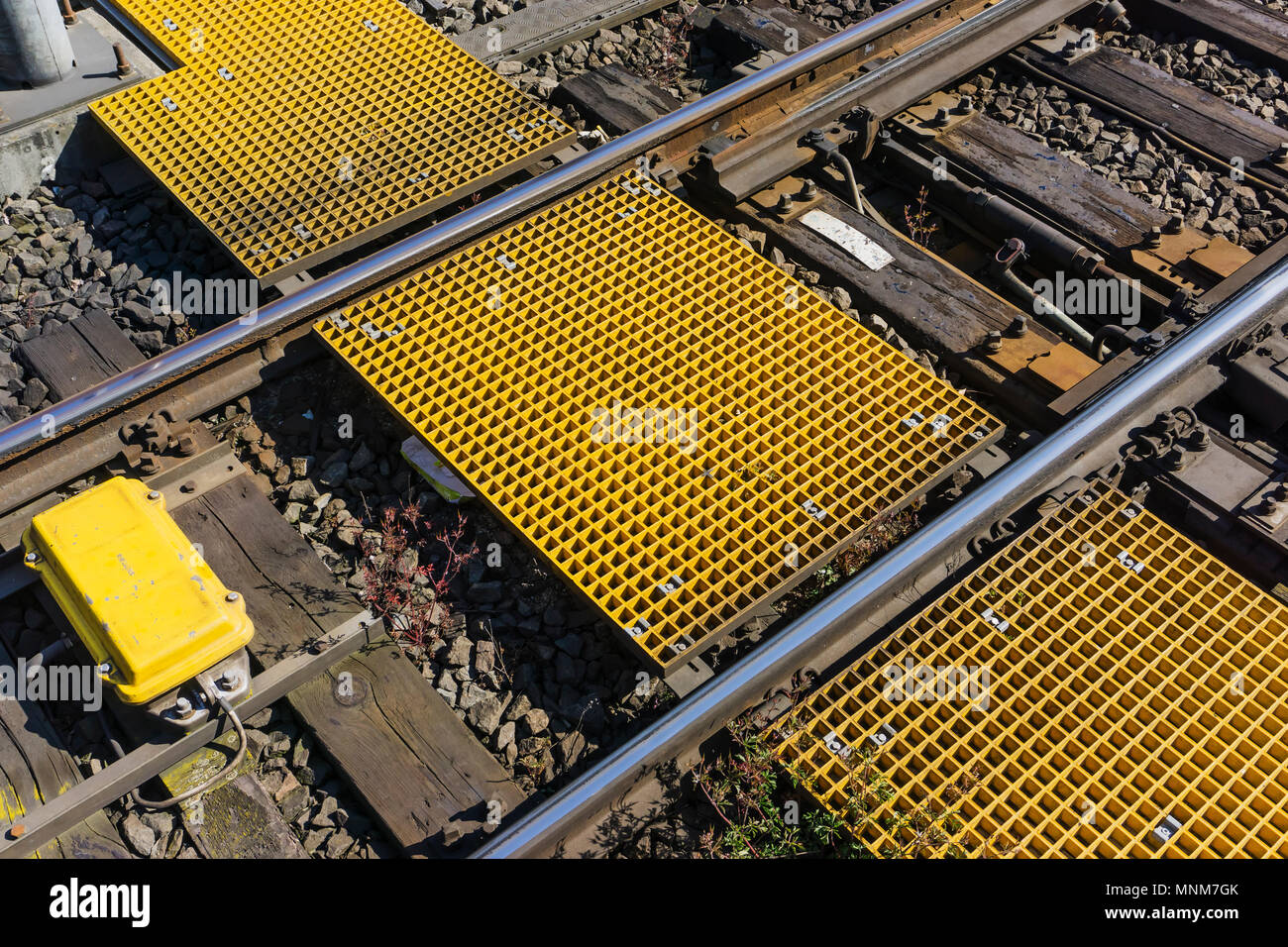 Service personnel hi-res stock photography and images - Alamy