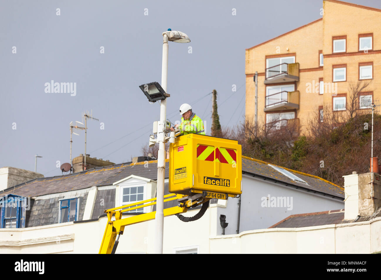 Telecoms technician uk hi-res stock photography and images - Alamy