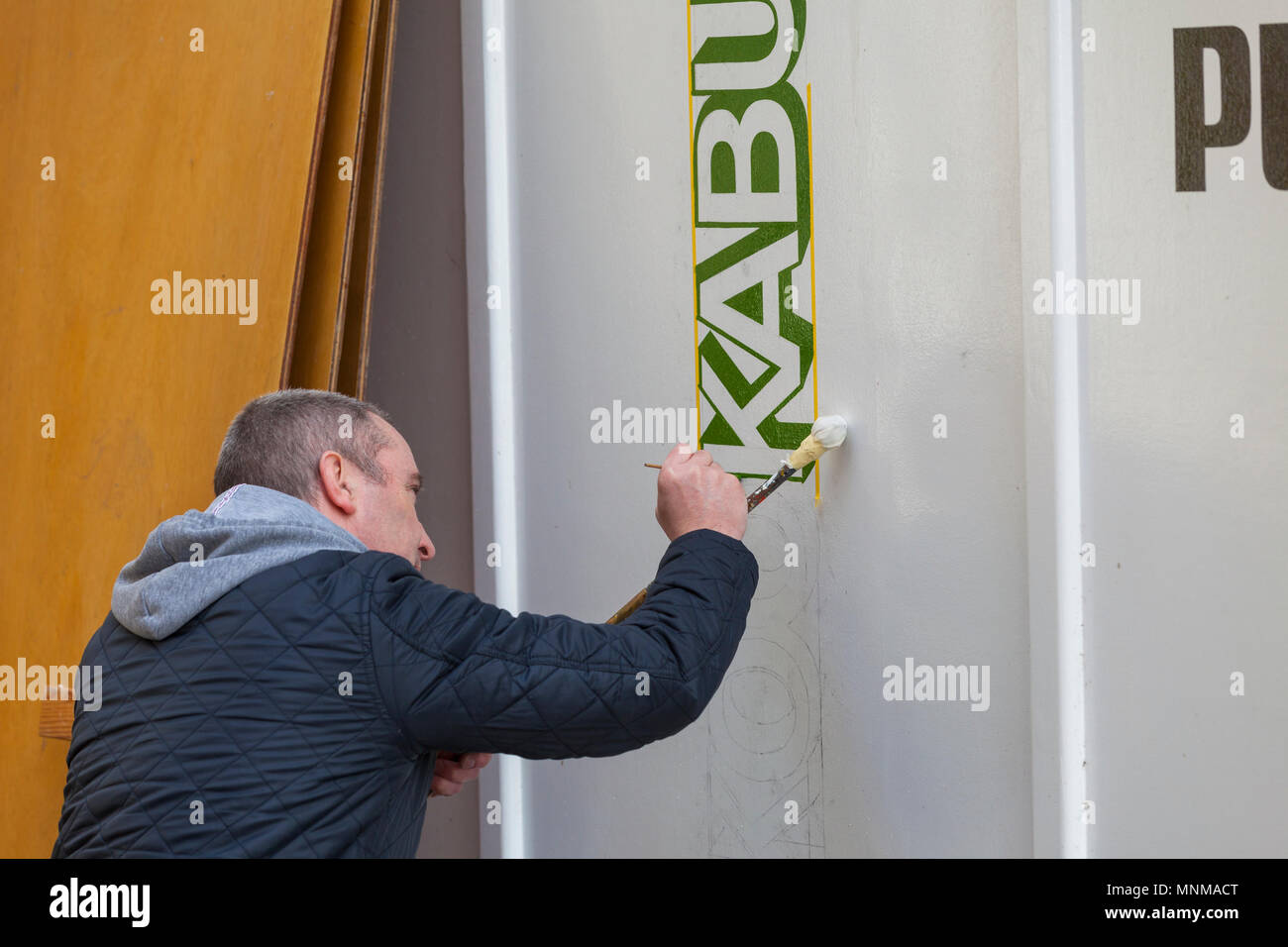 Shop front sign writing hi-res stock photography and images - Alamy