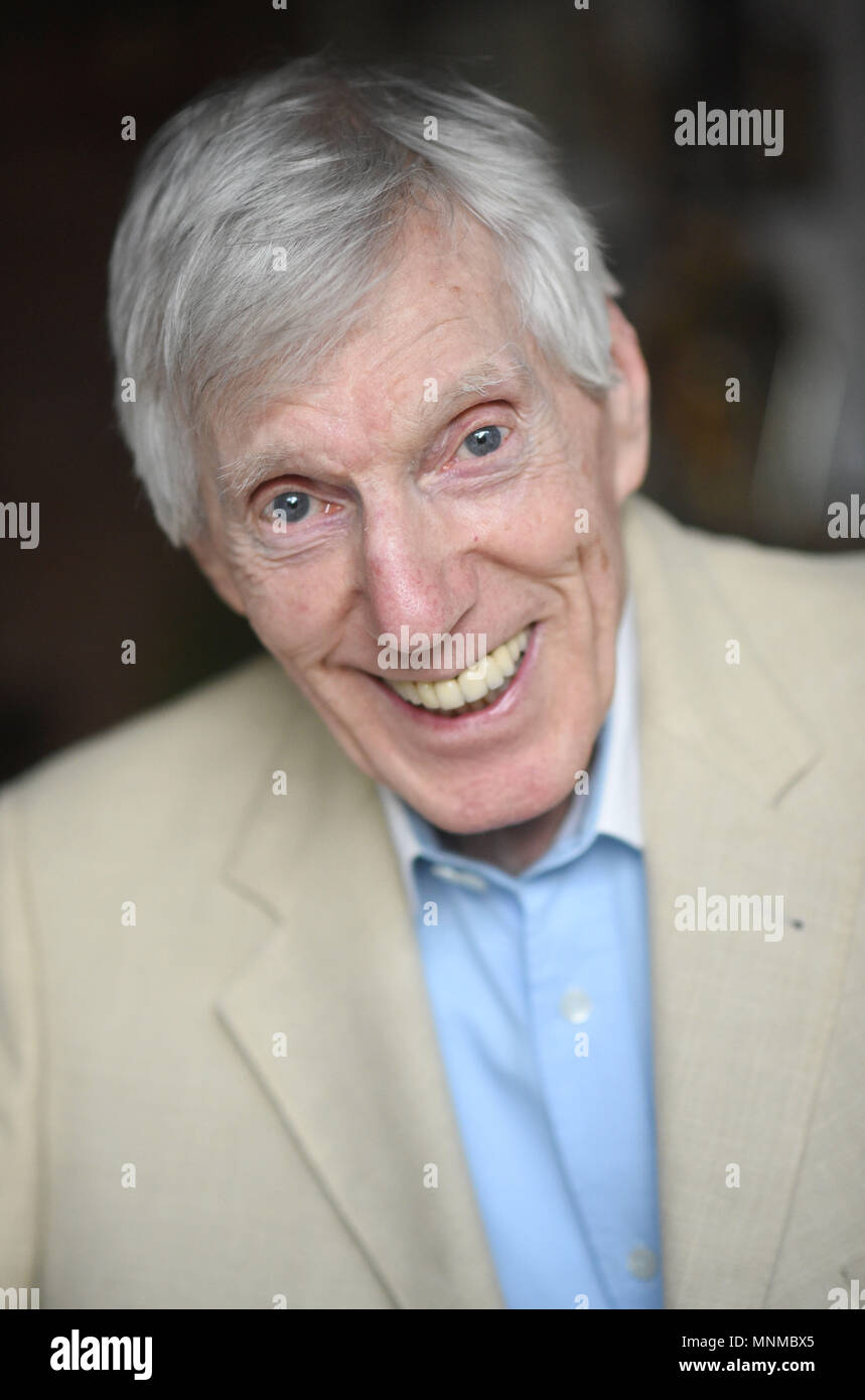 16 May 2018, Germany, Overath: Pop singer Hans Blum sits in his living ...