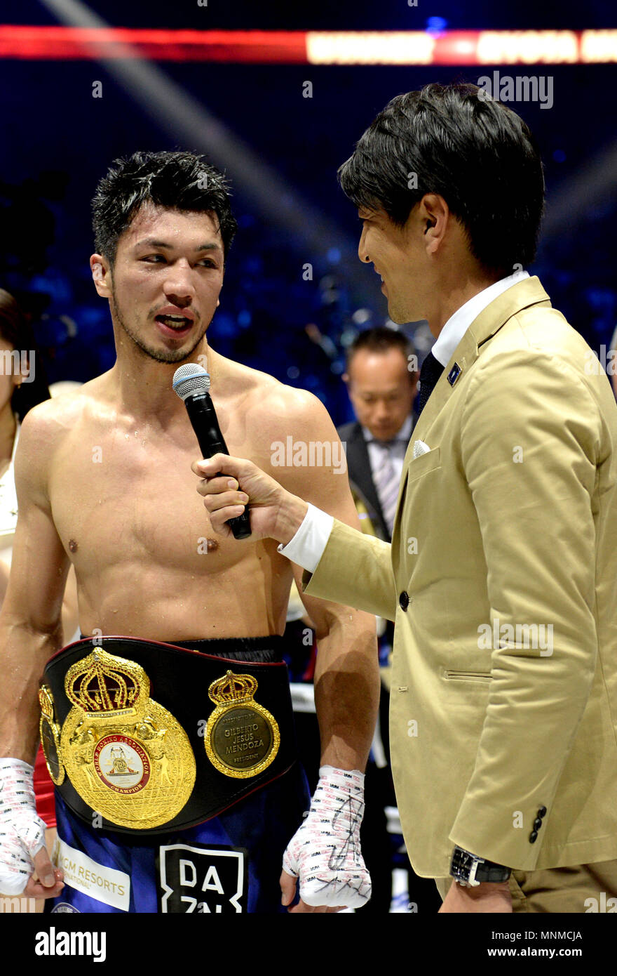 Kanagawa, Japan. 15th Apr, 2018. (L-R) Ryota Murata (JPN), Daiki Tanaka Boxing : Ryota Murata of ...