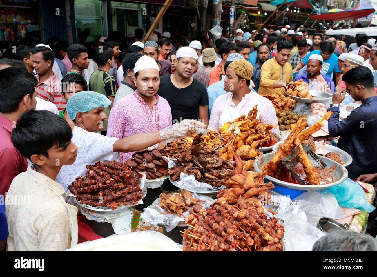 The iftar market hi-res stock photography and images - Alamy